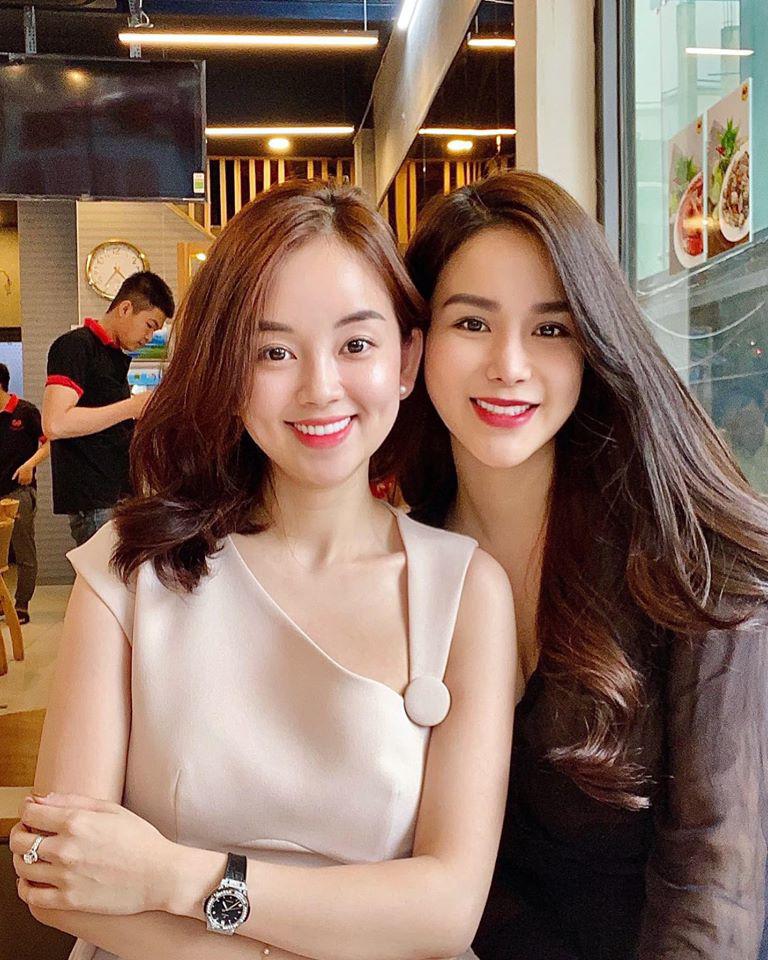 Chụp Hình Cùng Diệp Lâm Anh Chị Họ Xinh Nổi Bật Ai Ngờ đã Làm Mẹ đơn Thân