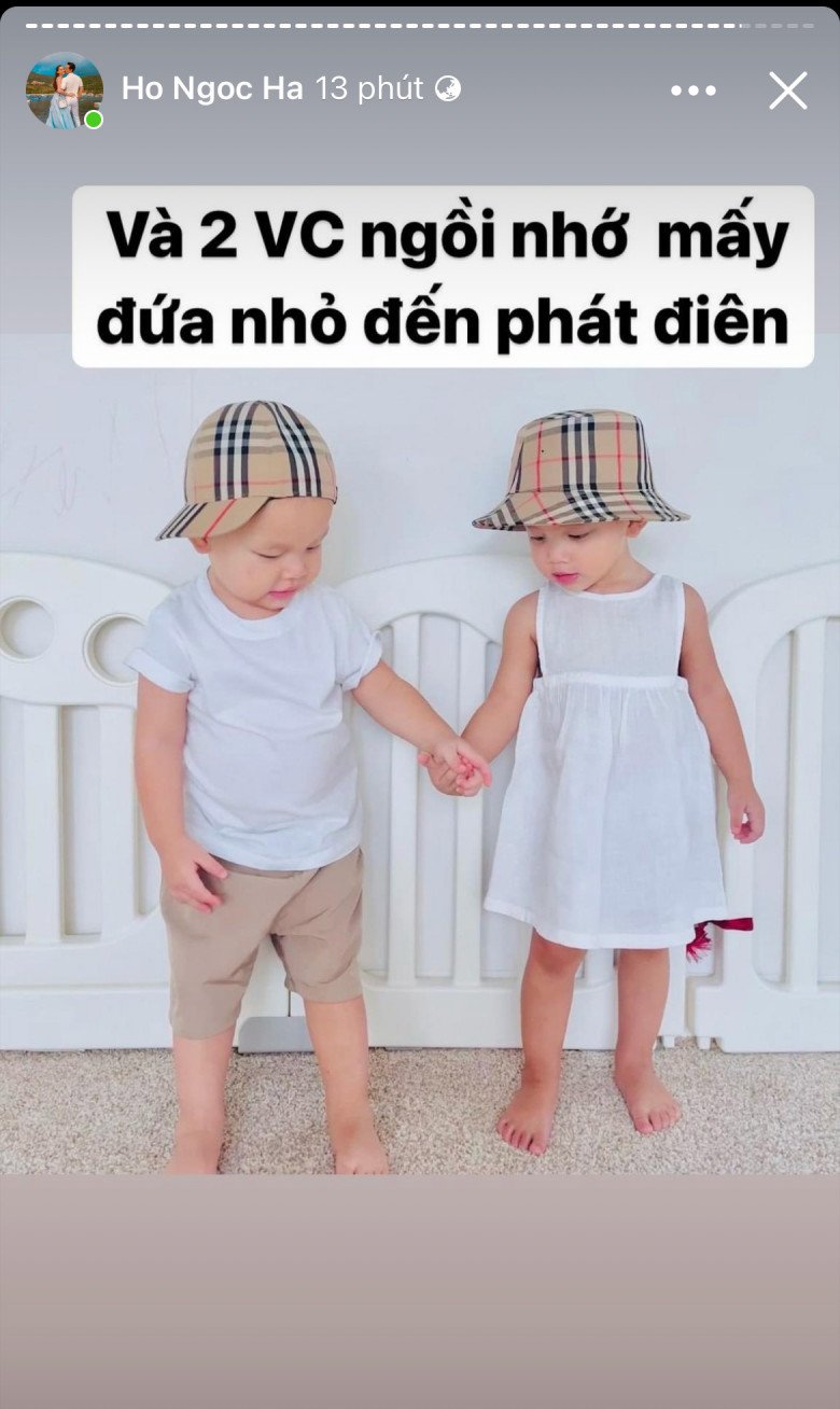 Cặp song sinh Lisa Leon sinh ra ở vạch đích, ở nhà vẫn đội nón hiệu đắt giá