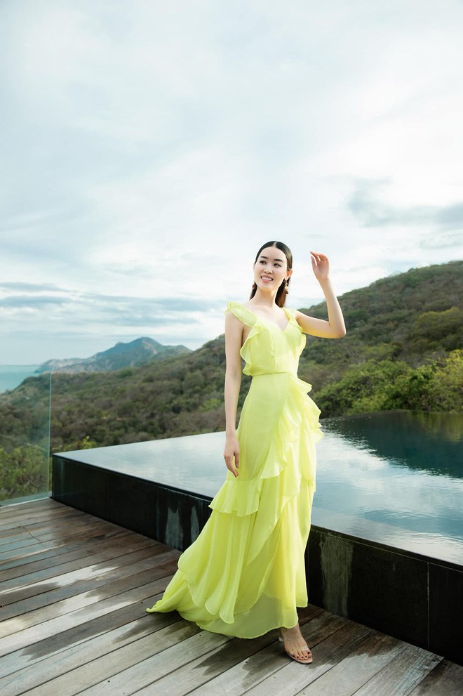 Người phụ nữ quyền lực đứng sau thành công của Ngọc Trinh, mặt hoa da phấn, đẹp hao hao Lưu Diệc Phi