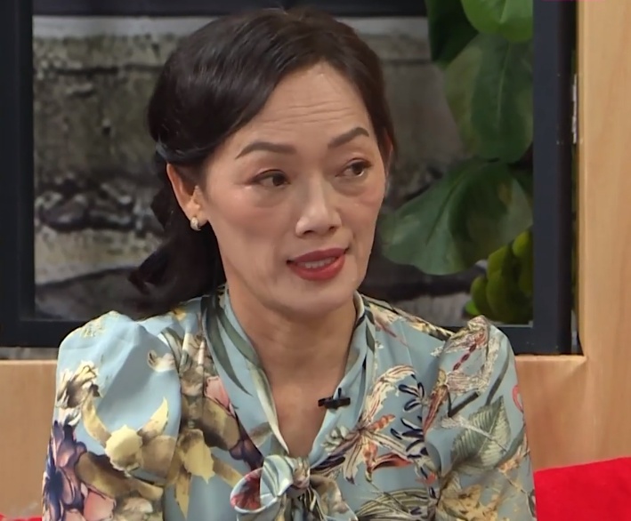 Quách Ngọc Tuyên lấy vợ đáng tuổi cháu, mẹ vợ mắc cỡ bỏ chạy khi chàng ...