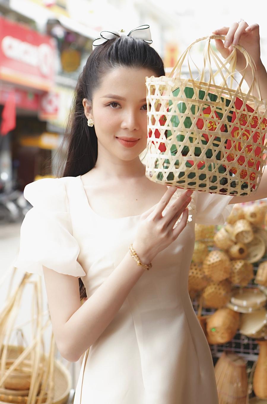 Cô giáo Cần Thơ chia sẻ cách đi qua mùa Tết không bão tố vì tăng cân