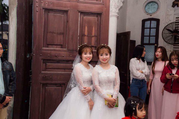 Đám cưới lạ ở Nghệ An: Anh em song sinh cưới vợ trong cùng 1 ngày, nhan sắc 2 cô dâu cực phẩm ai ...