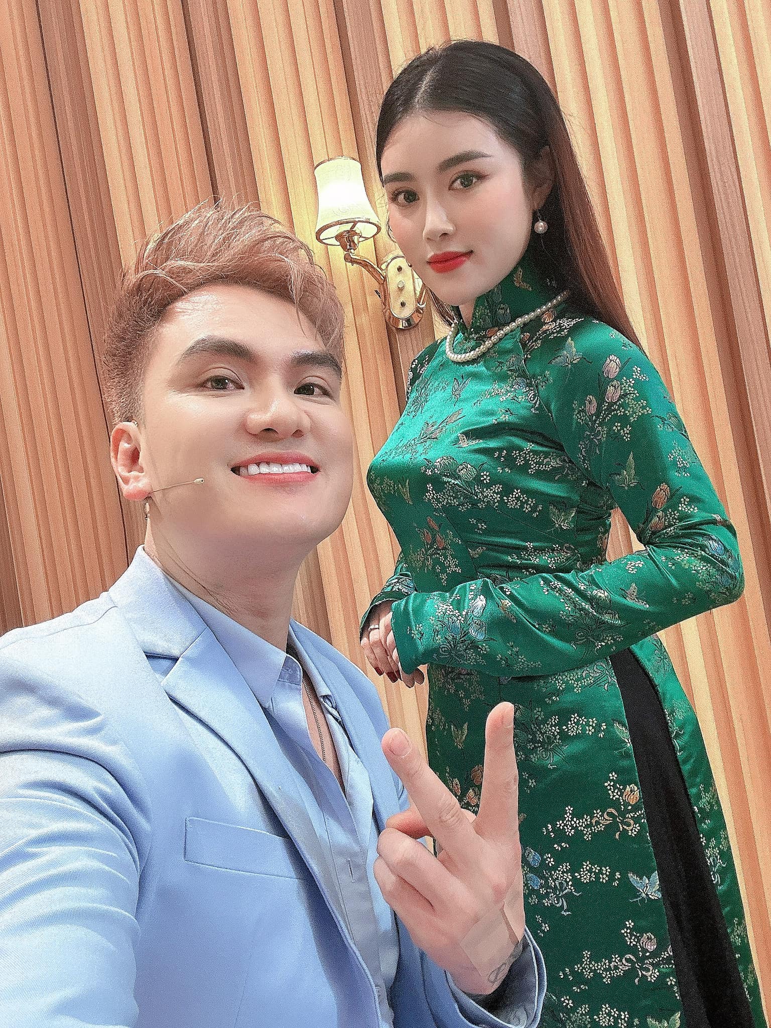 Vợ kém 13 tuổi của Lâm Chấn Huy tố chồng lạnh nhạt, NSND Hồng Vân bức xúc kêu gọi chị em đấu tranh