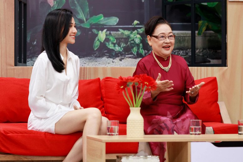 Gặp dâu "đoảng” cọng hành không biết xắt, mẹ chồng chia sẻ quan điểm ...