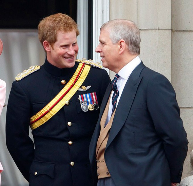 Harry và Meghan sung sướng ở Mỹ: Chú ruột theo dõi từng đường đi nước ...