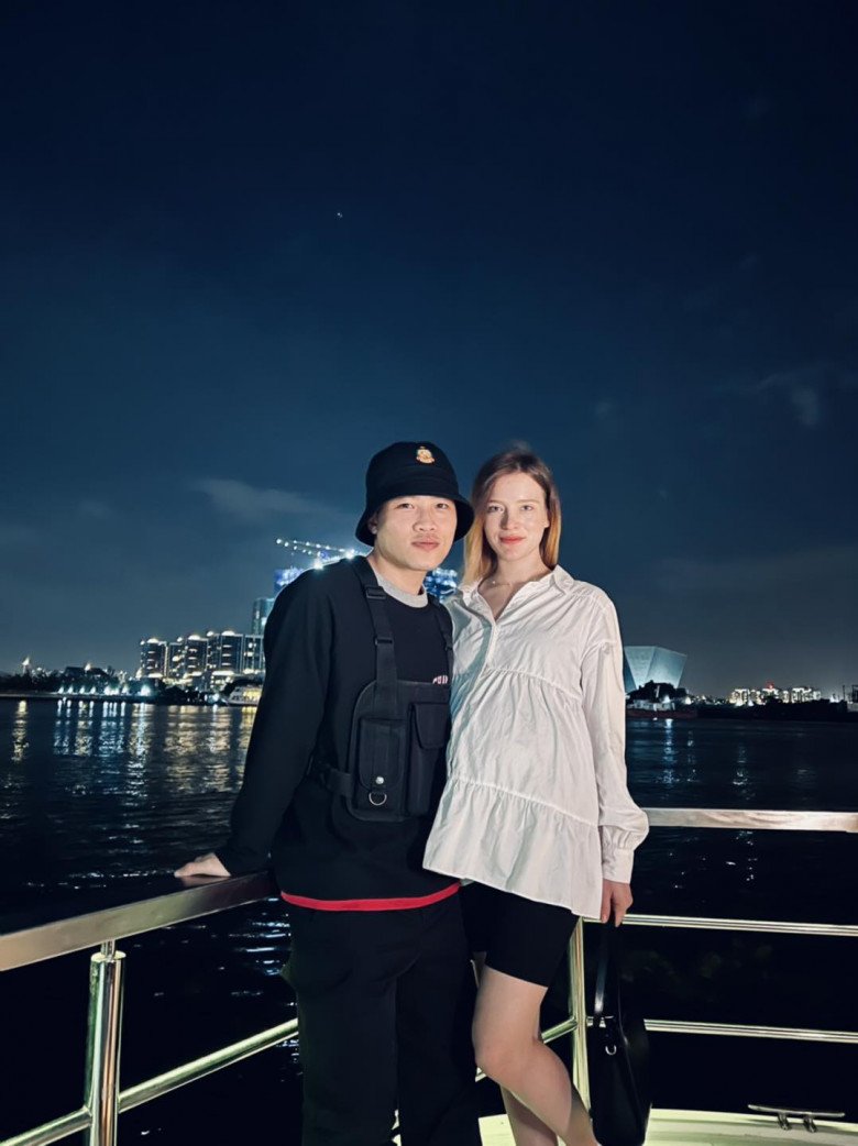 Phải lòng chàng Thạc sĩ 9X, cô gái Nga quyết ở lại Việt Nam, học tiếng Việt để lấy lòng bố mẹ chồng