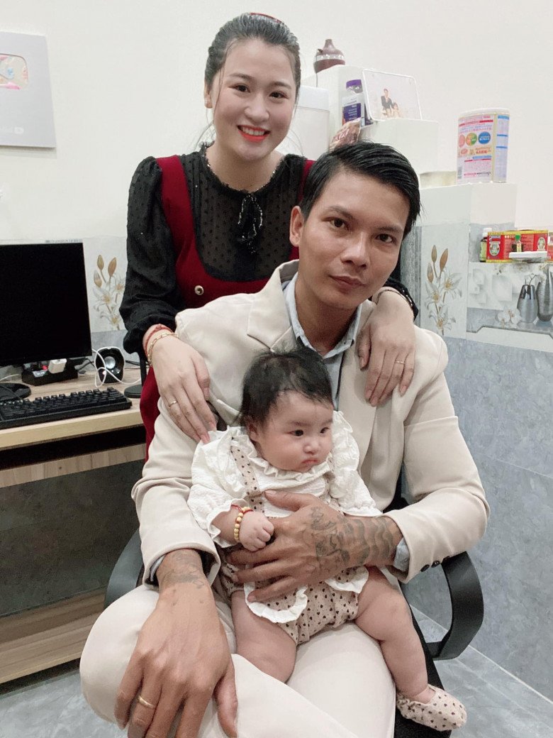 Bà xã quyền lực của tộc trưởng Độ Mixi, cô giáo dạy Hóa đứng sau thành công của Lâm Vlog...: Vợ ...