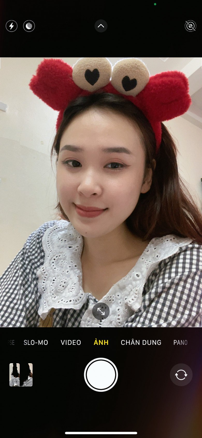 Xuất hiện cô MC là nữ sinh đẹp nhất Nghệ An, có làn da ngọc ngà, bên ngoài trong veo, bên trong ...