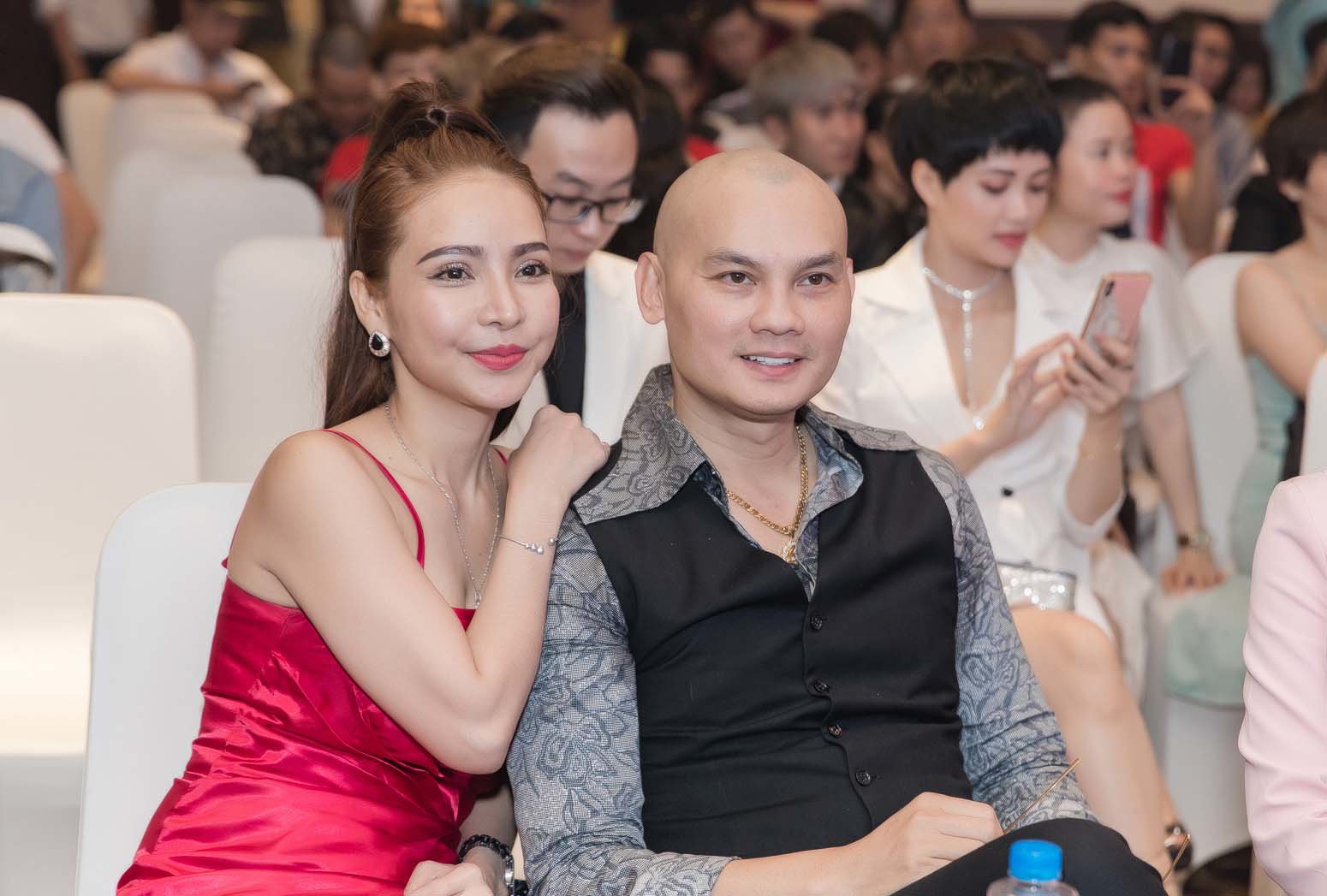 Bị đồn khoe con để che đậy giới tính, NSƯT Kim Tiểu Long công khai luôn ...