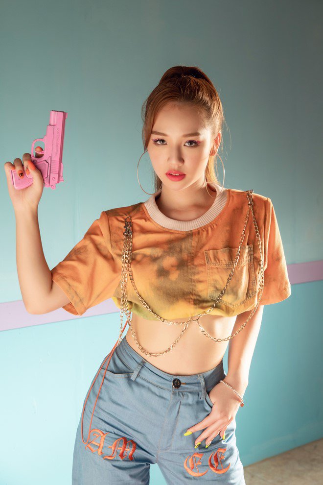 Amee cùng ekip vắt kiệt sức cho sản phẩm âm nhạc mới ra mắt