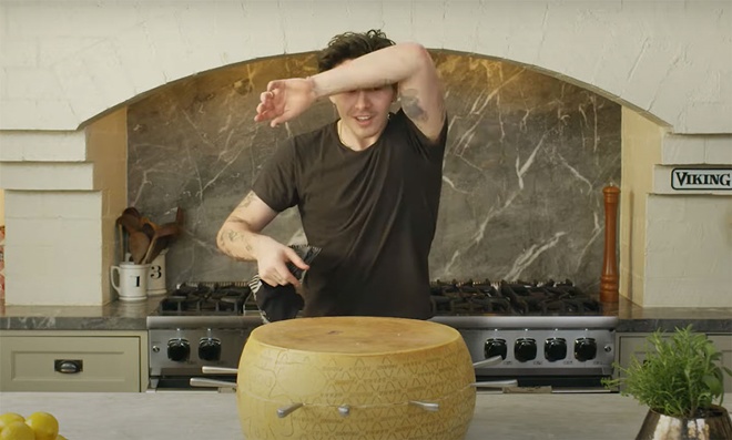 Vợ của David Beckham chỉ ăn 1 món suốt 25 năm qua