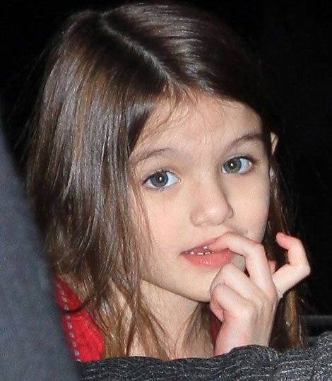 U mê nhan sắc Suri Cruise: Bé gái xinh nhất nhì Hollywood giờ đã ra ...