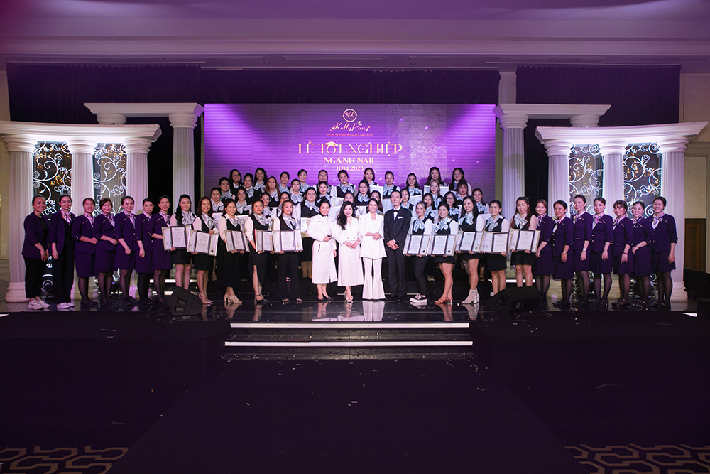 Ấn tượng lễ tốt nghiệp ngành nail trường Kelly Pang
