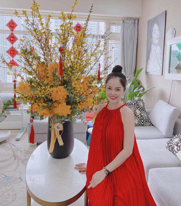 Dương Cẩm Lynh 2 lần sinh con khổ cực, bị "cắm sừng” lúc bầu bí, giờ ...