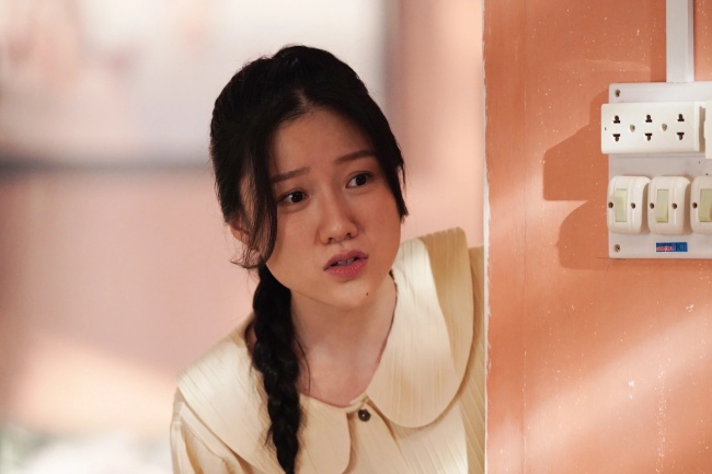 Sao Việt tận dụng người thân để đóng phim: Lý Hải chỉ trả con vài ly nước mía và xâu cá viên chiên