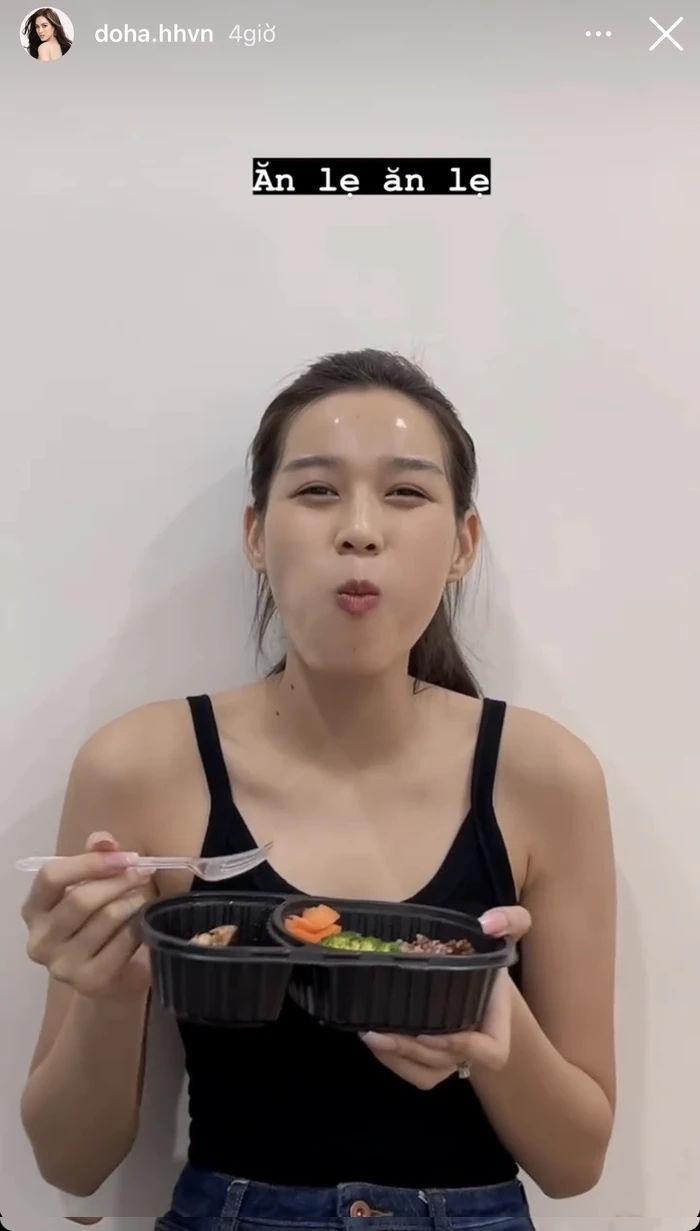 Hoa hậu chịu cởi nhất Việt Nam, khoe cơ thể đẹp chấp luôn các nữ hoàng nội y