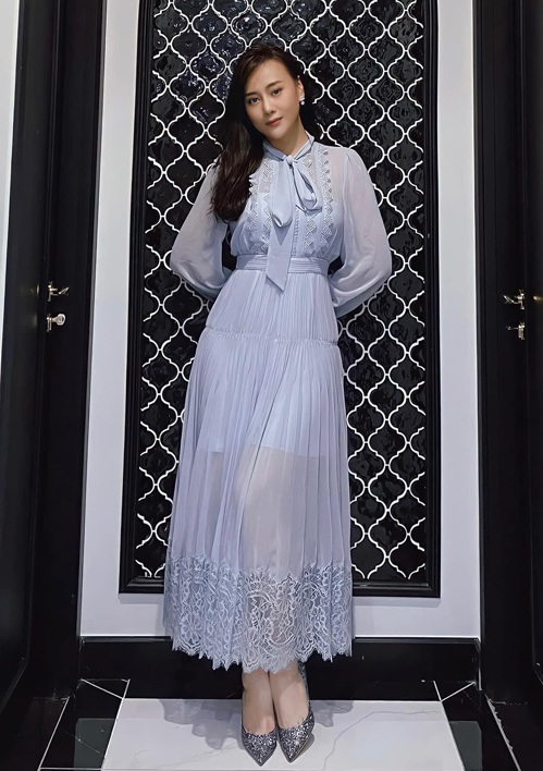 Vương phi Kate lại mặc đồ cũ 4 năm trước, đáng bàn là Phương Oanh cũng ...