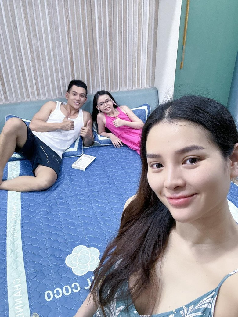 Trời nắng nóng, Phương Trinh Jolie được chồng thiết kế sân thượng cho vợ bầu hóng mát