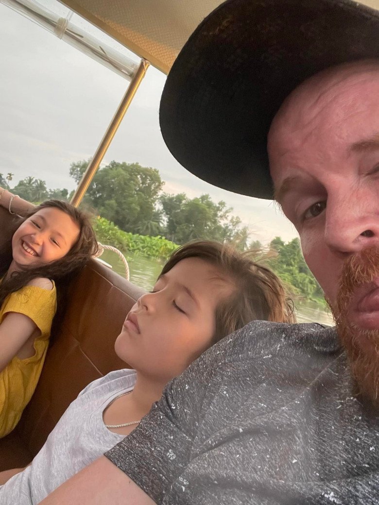 Elly Trần khoe chồng Tây gửi quà sinh nhật cho con gái Cadie Mộc Trà ...