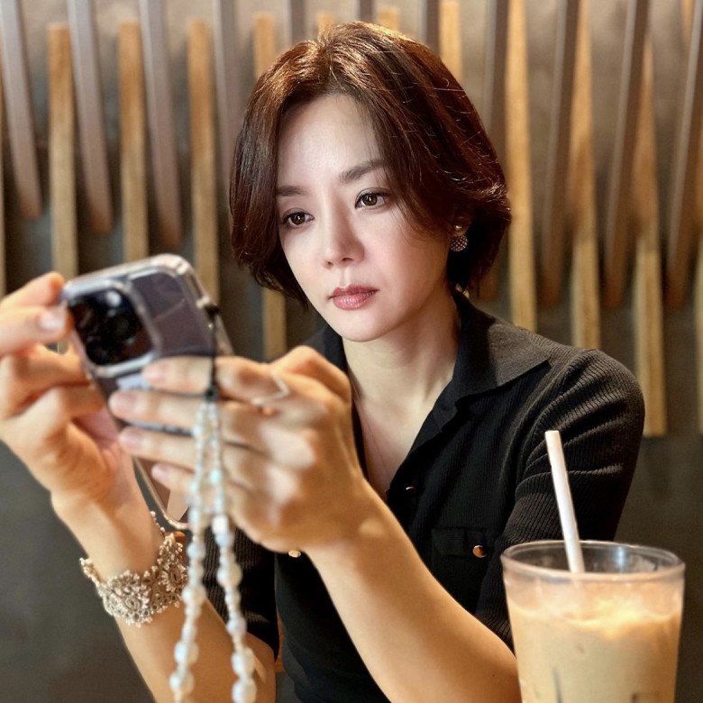 Nữ thần thanh xuân Chae Rim và hành trình lấy lại nhan sắc sau di chứng phẫu thuật thẩm mỹ