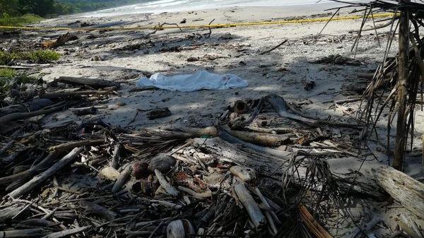 Nữ ca sĩ Maria Mathus Tenorio chết trong tư thế lõa thể