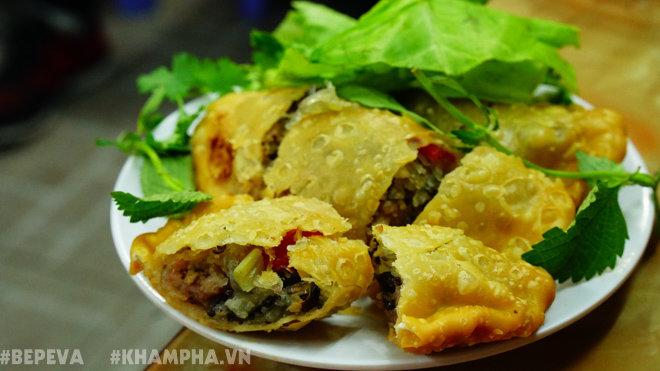5 quán bánh gối ngon ở Hà Nội giòn rụm, nóng hổi cho ngày mát trời