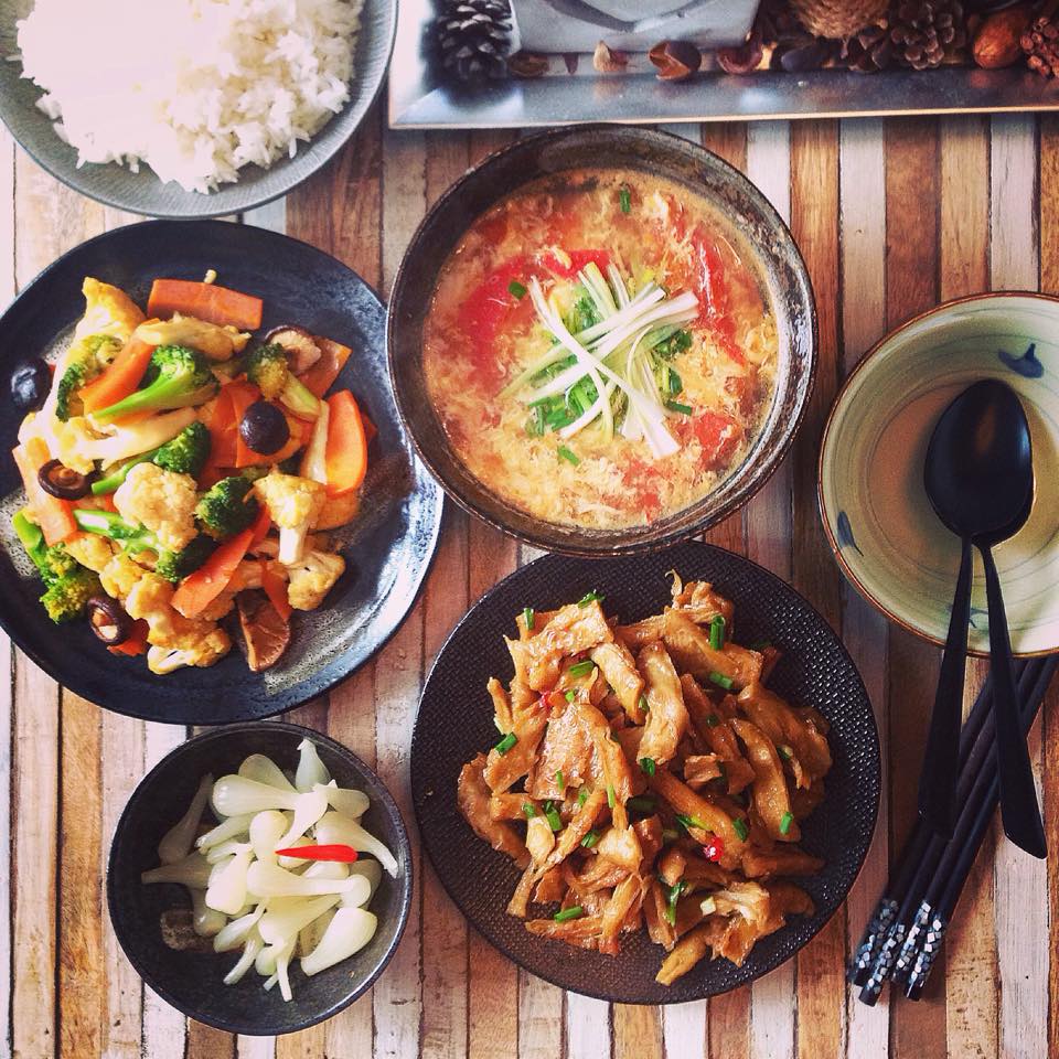 Chồng nhận đi chợ, vợ chỉ việc nấu ăn ngon, khiến tạp chí nước ngoài ...