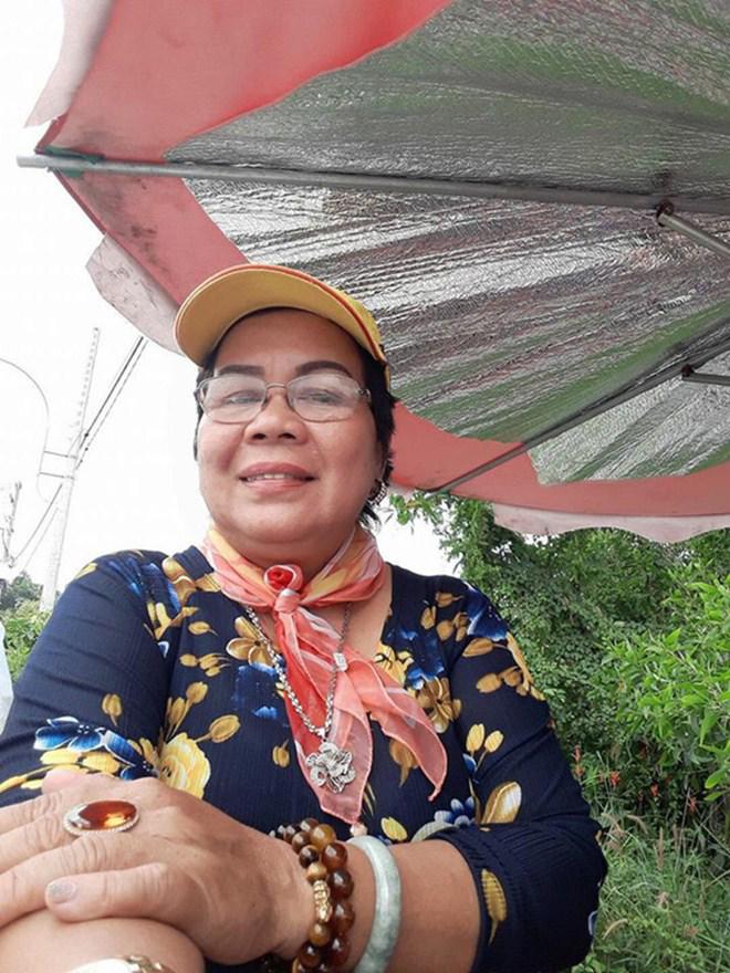 Bà Tư bán chè Kim Dung trong chương trình Thách Thức Danh Hài đột ngột ...