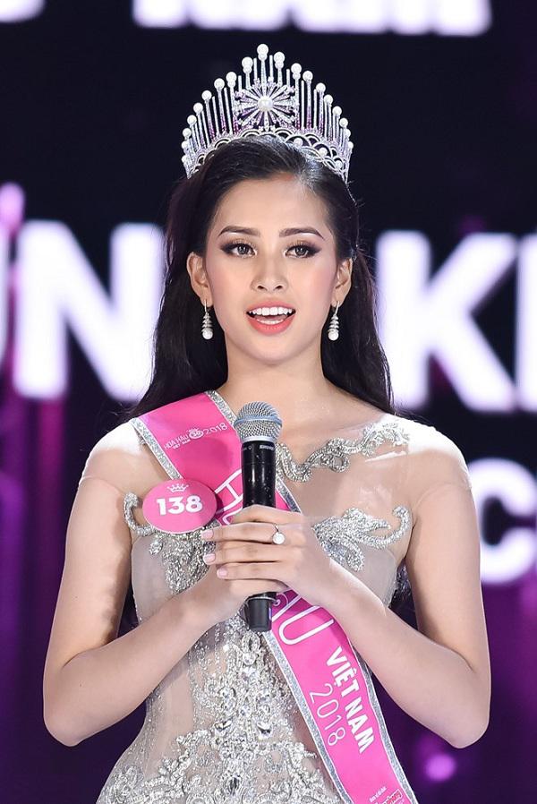 Tiểu Vy trước khi đăng quang, Quảng Nam đã có 1 hoa hậu sắc nước hương trời