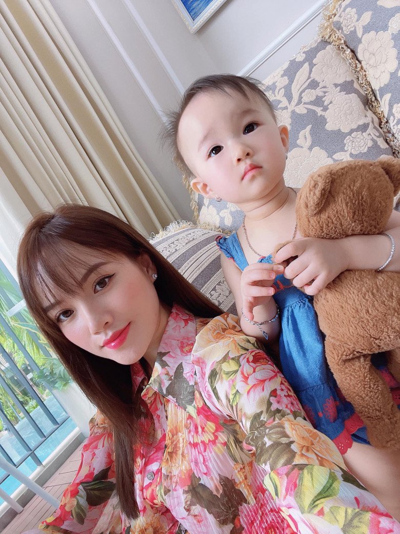 Rời showbiz, Linh Kute lấy chồng giàu, làm mẹ sang chảnh