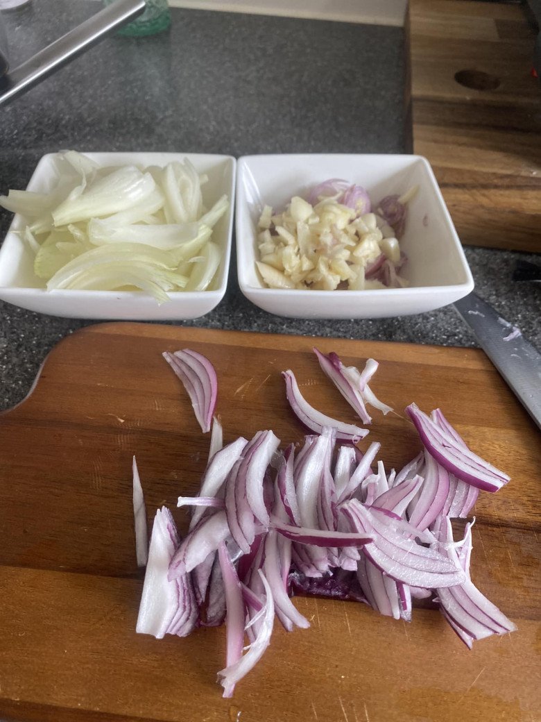 Thu Phượng rớt nước mắt khi tìm được chai nước mắm ở quê chồng, bố ...