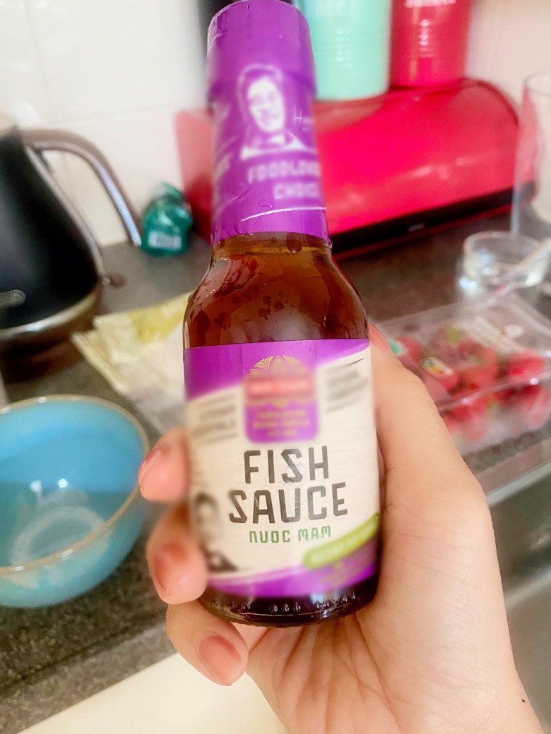 Thu Phượng rớt nước mắt khi tìm được chai nước mắm ở quê chồng, bố ...