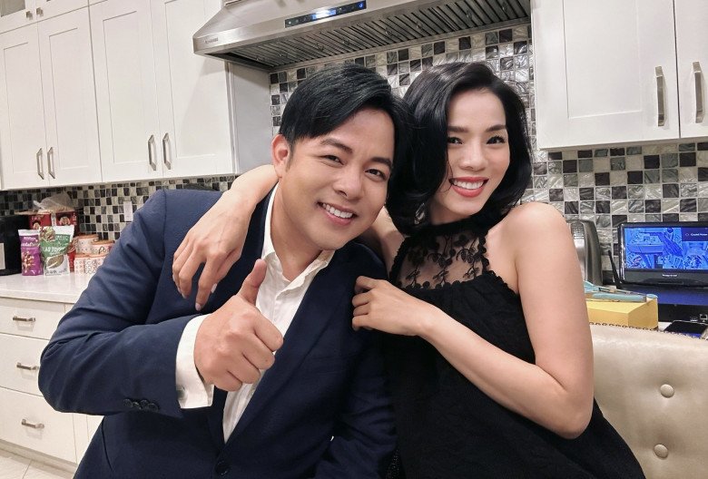 Quang Lê khẳng định ảnh 6 múi chính là body của mình, vừa đăng xong đã có 5 nữ đại gia hứa cho tiền