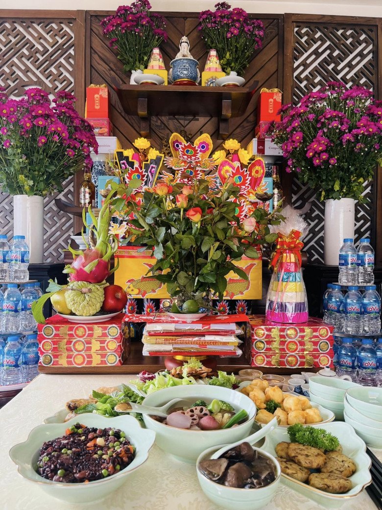 Mẹ đơn thân Maya giờ sống kín tiếng, khoe mâm cơm nhưng toàn món ăn mộc ...