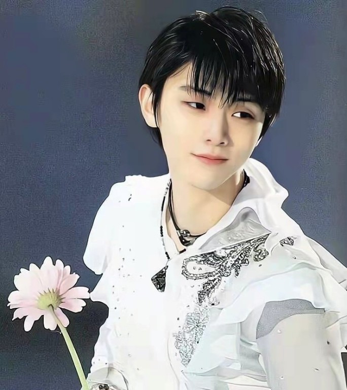 Hoàng tử sân băng thông báo kết hôn, dân mạng khẳng định giới tính nửa kia ra sao không còn quan ...