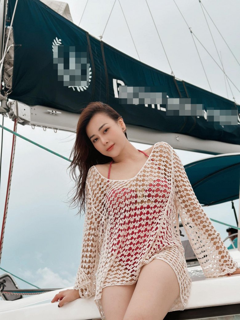 Phương Oanh có đường cong sát thủ đã đành, đụng hàng váy đánh cá có qua mặt nổi 2 nàng hậu?