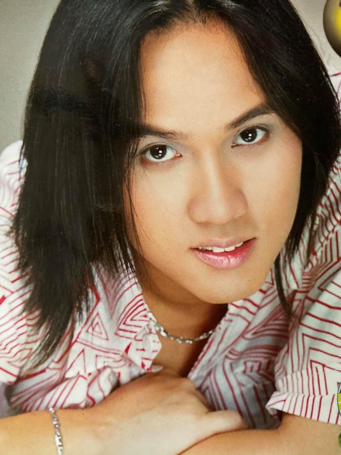 Nguyên Vũ bị cấm diễn ở sân khấu ca nhạc chỉ vì một hành động, vồ ếch ...