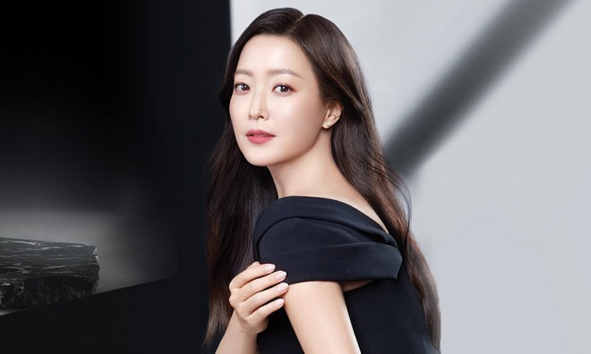 Con gái Kim Hee Sun: Từng sở hữu ngoại hình kém sắc, giờ 14 tuổi cao ...