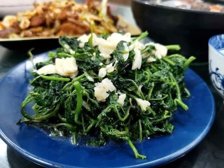 Loại rau dại được ví như thần dược, trước cho lợn ăn nay thành đặc sản ...