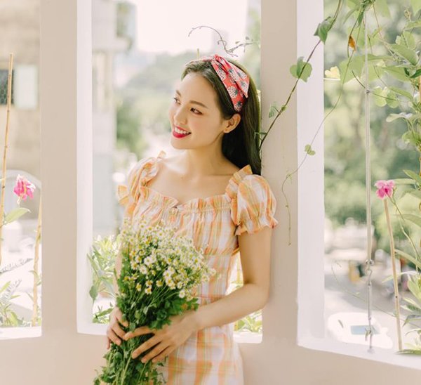 Linh Phi mang thai con đầu lòng, Quang Tuấn khổ sở vì nghén thay vợ