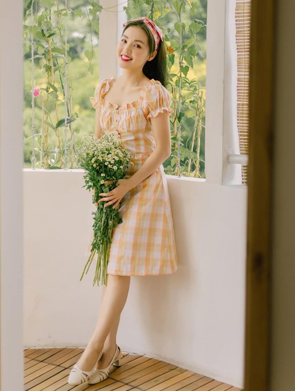 Linh Phi mang thai con đầu lòng, Quang Tuấn khổ sở vì nghén thay vợ