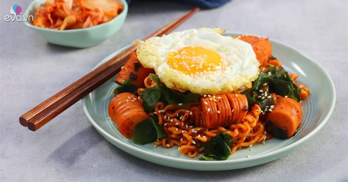 Cứ chê mì tôm ít chất, cho thêm 3 nguyên liệu sau, bát mì tầm thường ...