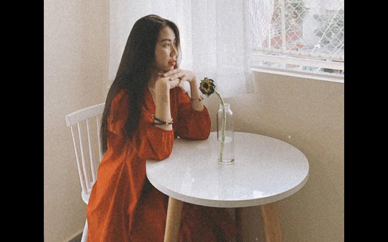 Cô gái ngày thích mặc đầm bầu, đến khi diện bikini mới biết là siêu vòng ba