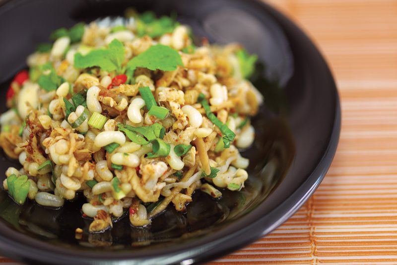 Món trứng kiến độc quyền ở sa mạc Mexico, được ví như trứng cá muối của ...