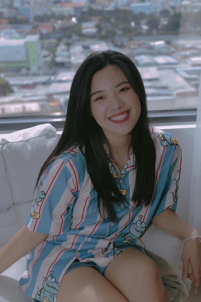 Cô gái xinh triệu fan được Trường Giang ưu ái trên TV: Đa tài, từng gây ...