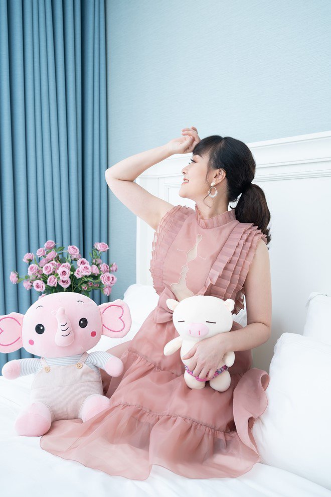 Táo bà Vân Dung vừa đăng ảnh thời trẻ: Kẻ chê hom hem, người khen đẹp ...