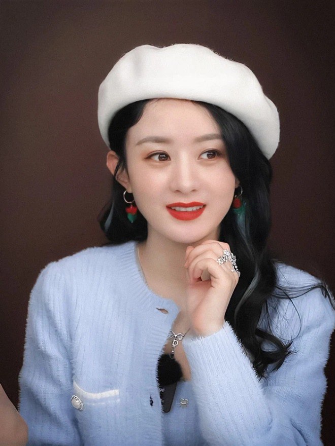 Ngôi sao 24/7: Chỉ 2 bức ảnh, Angelina thể hiện đẳng cấp minh tinh ...