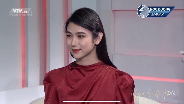 Phát hiện MC VTVCab ghi danh Hoa hậu Chuyển giới: Gương mặt thiên thần, đường cong uốn lượn