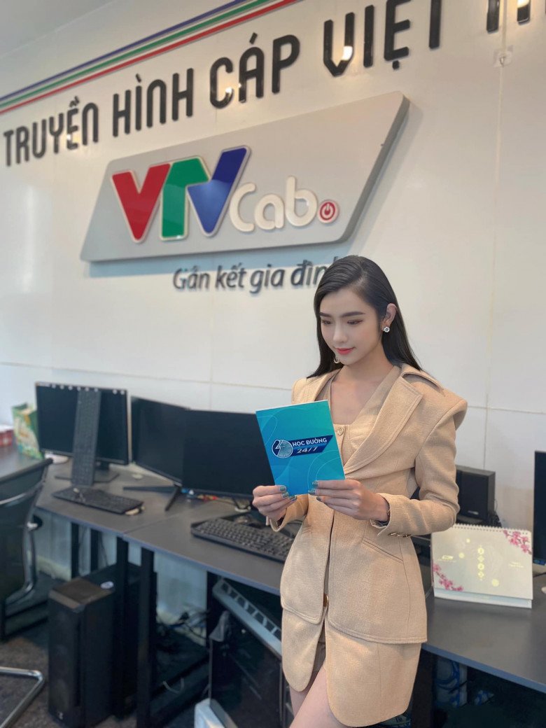 Phát hiện MC VTVCab ghi danh Hoa hậu Chuyển giới: Gương mặt thiên thần ...