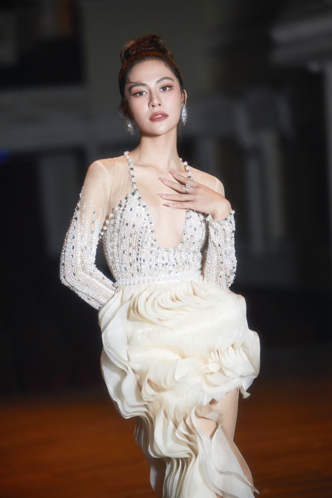 Miêu Quý Tộc Hà Nhi tung MV mới sau The Masked Singer, từng muốn bỏ ...